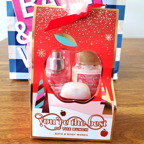 Bath & Body Works | Bath & Body | Bbw 3pc Winter Candy Apple Gift Set ...